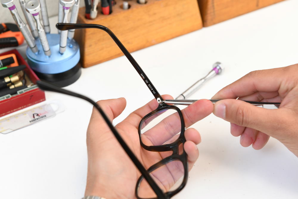 Augenoptiker/in EFZ - berufsberatung.ch